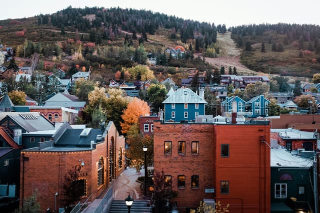 Cache Valley Bank | Community Banking for Utah Small Businesses & Families